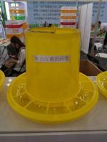China Modern Chicken Farm Automatic Broiler Chicken Feeders And Drinkers Poultry Farming Equipment for sale