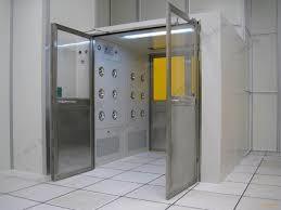 China Class100-1000 Clean Room Air Shower with Stainless Steel Nozzles and 99.99% Cleanliness for sale