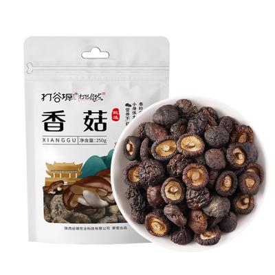 China Premium Dried Shiitake Mushrooms 250g - Gradient Hot-Air Dehydrated with Resealable Food-Grade Packaging and Rich in Lentinan and Ergosterol for sale