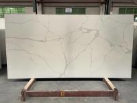 China Polished White Calacata Quartz Stone Slab For Kitchen Worktops 3200*1600mm for sale