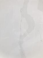 China White Gold Artificial Calacatta Quartz Stone Table Top Slab For Kitchen Counter Top for sale
