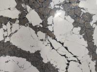 China Beige Quartz Countertops 2.45g/cm³ Density in 3000x1400mm to 3200x1800mm Sizes for Bathroom Vanity Tops for sale