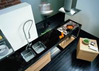 China Black Calacatta Quartz Kitchen Countertop 8mm-20mm Thickness with 7 Mohs Hardness for sale