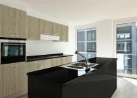 China Anti Depigment Large Crystal Black Quartz Stone Slab 3200x1800mm for Indoor Decoration for sale