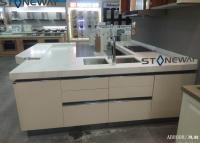 China Engineered Quartz Countertop Solid White 20mm Heat Resistant Kitchen Slab for sale