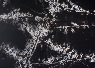 China Polished Artificial Black Kitchen Floor Tiles Anti Slip Black Stone Quartz 3200x1800mm 20mm for sale