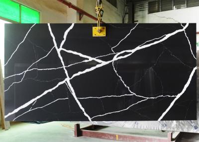 China Waterproof Engineered Black Quartz Stone with White Veins 3200x1800mm SGS NSF Certified 6.5 Mohs Hardness for sale