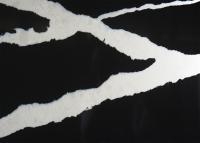 China Durable Artificial Quartz Stone Black Acid Resistant For Kitchen Countertop for sale