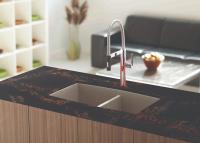 China Durable Polished Quartz Countertops 3200x1800mm with 7 Hardness Rating and Scratch Resistance for sale