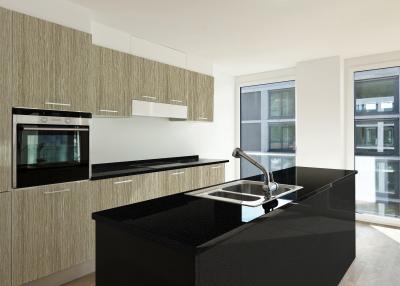China High Hardness Black Mirror Quartz Tiles 7 Grade Scratch Resistant 12-20mm Thickness for sale