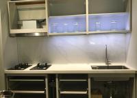 China Hotel Kitchen Honed Finish Quartz Stone Flooring 2.45 g/cm³ Density 3200x1800mm Slab Size for sale