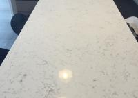 China Cararra White Quartz Stone Slab 3200x1800mm Polished Honed for Kitchen Countertop for sale