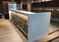 China Scratch Resistant Honed Finish Quartz Countertops 3000mm x 1400mm with 6.5 Mohs Hardness for sale