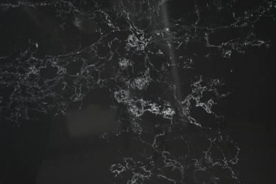China Anti Slip Artificial Black Calacatta Quartz Stone For Bathroom Tops for sale