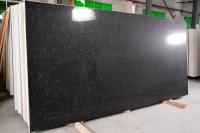 China Light Black Artificial Carrara Quartz Stone Easy Stain 25mm UV Cutting for sale