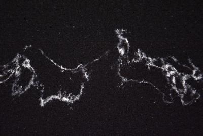 China Scratch Resistant Black Quartz Stone For Kitchen Countertop And Bar for sale
