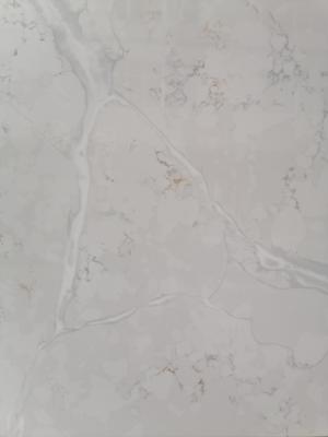 China Kitchen Countertops Artificial Calacatta Marble Quartz Stone 2.3~2.5g/cm3 Density for sale