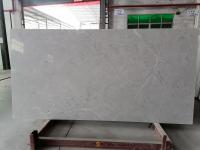 China Kitchen Countertops Artificial Calacatta Marble Quartz Stone 2.3~2.5g/cm3 Density for sale