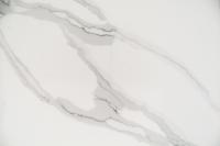 China 6.5Mohs White Calacatta Quartz Kitchen Tops Solid Surface 3000*1600 for sale