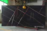 China Black 3200*1600*20mm Size Calacatta Lightning Patterned Quartz Slab for sale