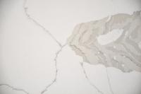 China Calacatta White Quartz Stone Solid Surface 25mm Kitchen Countertop Slab for sale