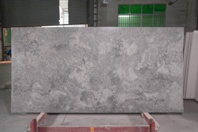 China 15mm Calacatta Artificial Quartz Stone for Kitchen Countertops in 3000x1400mm to 3200x1800mm Sizes for sale