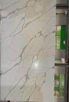 China NSF Grey  Calacatta Quartz Stone Slab With White Background Scratch Resistant Decoration Material for sale