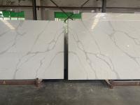 China Kitchen Calacatta Quartz Stone Slab White Background With Grey Color for sale