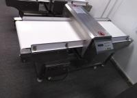 China Customized 304 SUS Conveyor Metal Detector For Aluminum Foil Packages for sale