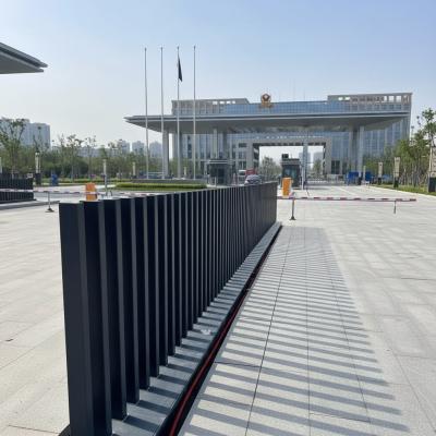 China Hydraulic Rising Arm Barrier Gate K4 Impact 6m Width 900mm Height PAS68 Rated for sale