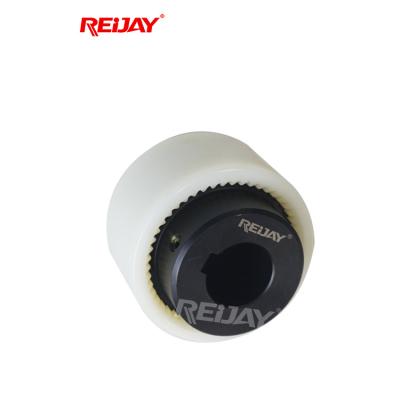 China 112M Motor Nylon Sleeve Gear Coupling 28x60mm Non Lubricated Low Noise Water Pump for sale