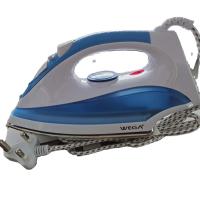 China RoHS Certified 230V LM-188 Steam Iron with Multiple Steam Functions - 29x12x15cm Gift Box Packaging for sale