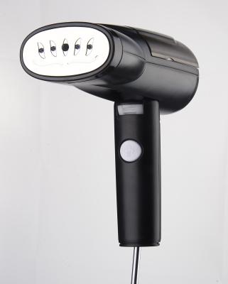 China LM-1903 Portable Handheld Garment Steamer with 150ml Capacity and 20-Second Heat-Up for Travel Use for sale