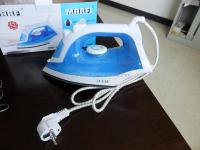 China LM-588 Steam Iron 220V 1200-1600W with 0.5min Heat Up Time and 200ml Water Tank Capacity for sale