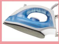 China LM-303 Steam Iron with 1.50m Cord Length and High-Capacity Steam Output for Industrial Fabric Treatment for sale