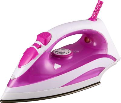 China LM-188A Steam Iron with 1.50m Cord Length and 0.5min Heat-Up Time for Professional Garment Care for sale