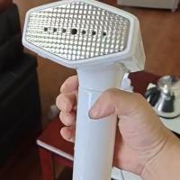 China 1500W Portable Handheld Garment Steamer LM-2001 250ml Fast Wrinkle Removal for sale