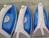 China LM-788B Steam Iron with 35g/min Continuous Steam Output - 1000W/1200W Dual Voltage Stainless Steel Soleplate for sale