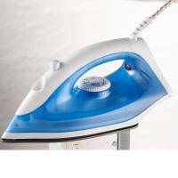 China LM-303 Professional Steam Iron 1600W 200ml Water Tank with Overheating Protection for Commercial and Household Use for sale