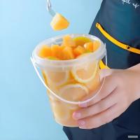 China 1000ml 32oz Disposable Cup Plastic Buckets with Lid and Handle for Fruit Beverage Packaging for sale