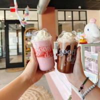 China Commercial 95 Caliber U-Shaped Plastic Cup Tea Milk Beverage Pudding Dirty Coffee PET Cup with Panda Lid for sale