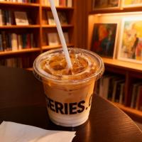 China Disposable Clear Clear Flat Lids For Coffee Tea Yogurt Other Cold Drinks for sale