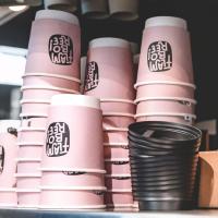 China Single Wall Double Wall Pink Gold Foil Hot Drink Paper Coffee Cup with Lid for sale