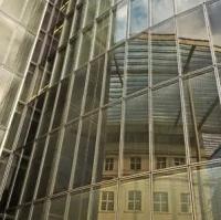 China Customized Chemically Building Glass 12 Mm Clear Tempered Glass for sale