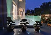 China 6063-T5 Aluminum U Channel For Glass Railings With LED Lights for sale