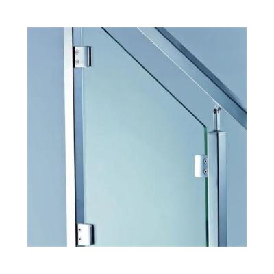 China Transparency 12mm Toughened Glass Railings Easy Installation for sale
