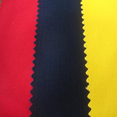 China Plain Dyed Workwear TC Polyester Cotton Fabric 65/35 Blend 215 GSM 58-59