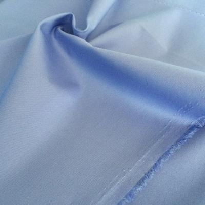 China 60/40 CVC Shirt Fabric 80/2s High Density Wrinkle-Free Lightweight Material for sale