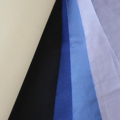 China Cotton Poly Poplin Fabric 150cm Width 100gsm Weight with High Abrasion Resistance for Uniforms for sale