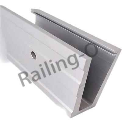 China 45° Angled Wall Glass Railing Channel L2500 T8-21.52 H110 AISI304/316 for Architectural Glazing Installations A002 for sale